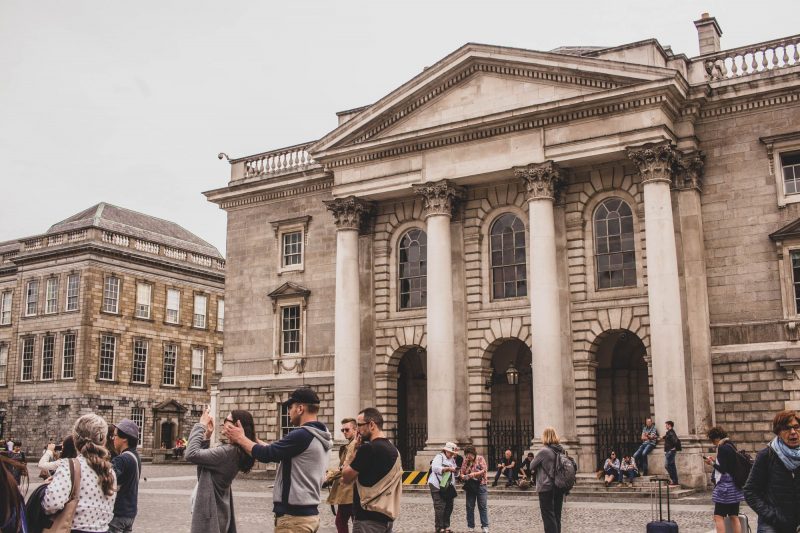 Normal People : découvrir les lieux de tournage en Irlande - Vio Vadrouille