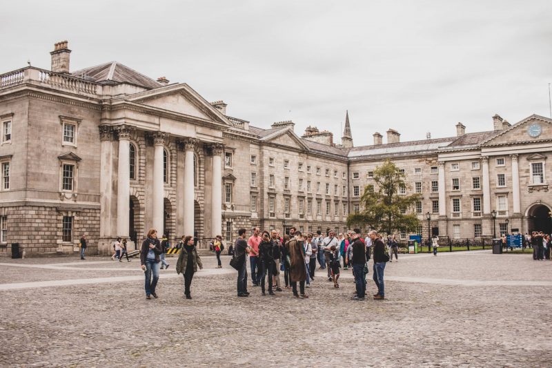 Normal People : découvrir les lieux de tournage en Irlande - Vio Vadrouille